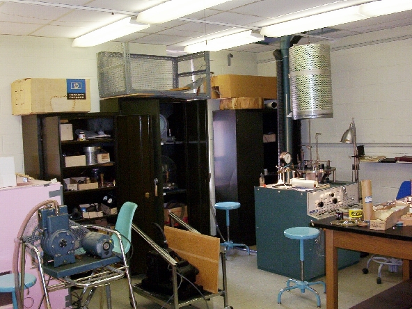 SLU Physics - Department Tour: Slime Lab